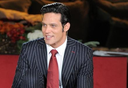 GABRIEL GARKO/ Chi è l'attore ospite di C'è posta per te, la gioia dei fans