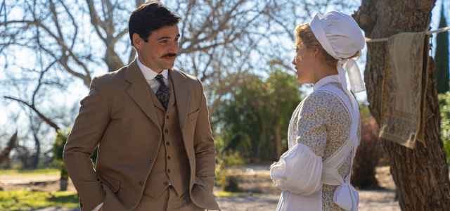 La promessa/ Anticipazioni 5 gennaio 2024: Manuel deve scegliere, Jana o Jimena?