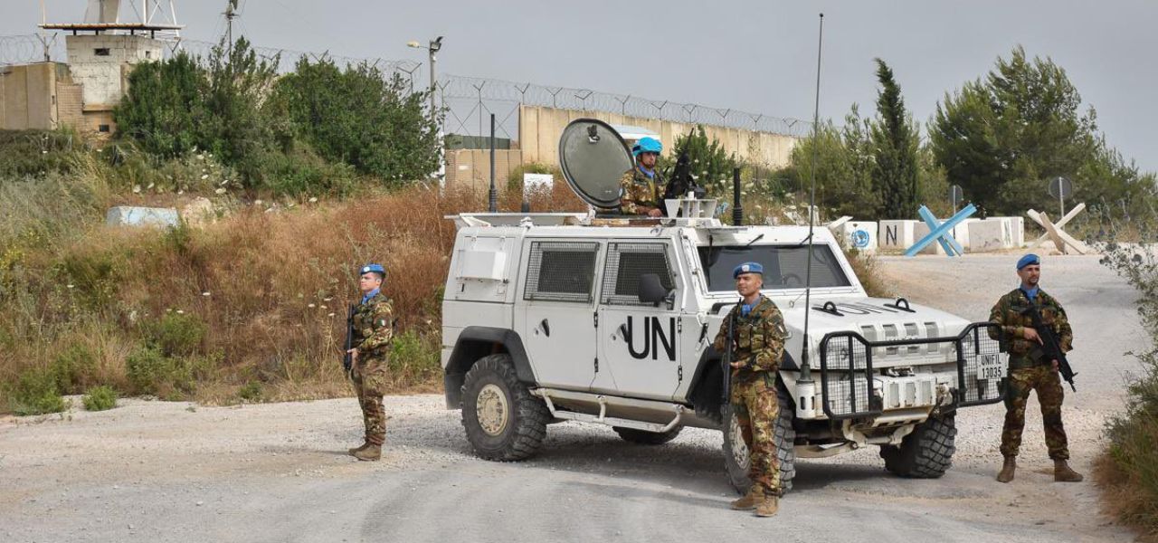 Israele colpisce due basi italiane UNIFIL in Libano/ Bersagliato anche il quartier generale di ...