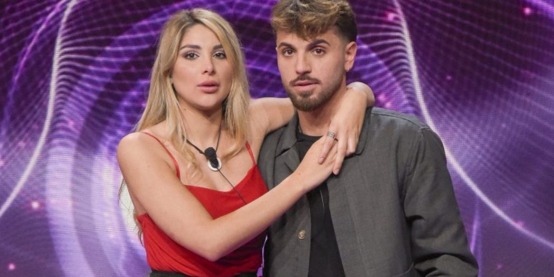 GF, Chiara Cainelli e Alfonso D'Apice festeggiano 3 mesi insieme/ "Tanto amore che cresce ogni ...
