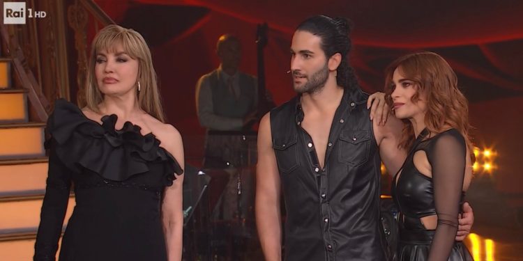 Yuri Orlando, chi è? Sognando Ballando con le Stelle/ L'ex lavapiatti vincitore? Selvaggia 'tifa ...