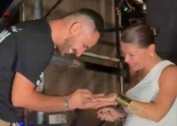 Alessandra Amoroso, proposta di matrimonio del fidanzato Valerio Pastore dopo il concerto/ La ...