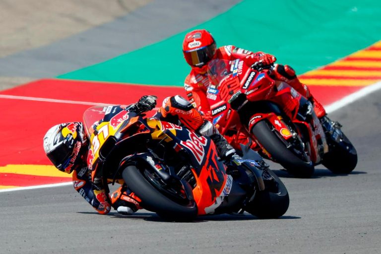 DIRETTA MOTOGP/ Marc Marquez vince la Sprint, cade Alex! GP Catalogna 2025 Barcellona (oggi 6 ...
